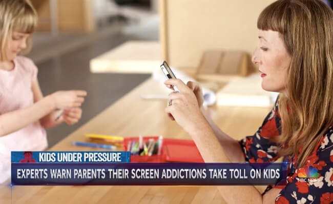 Parents Screen Time Habits | For Every Mom